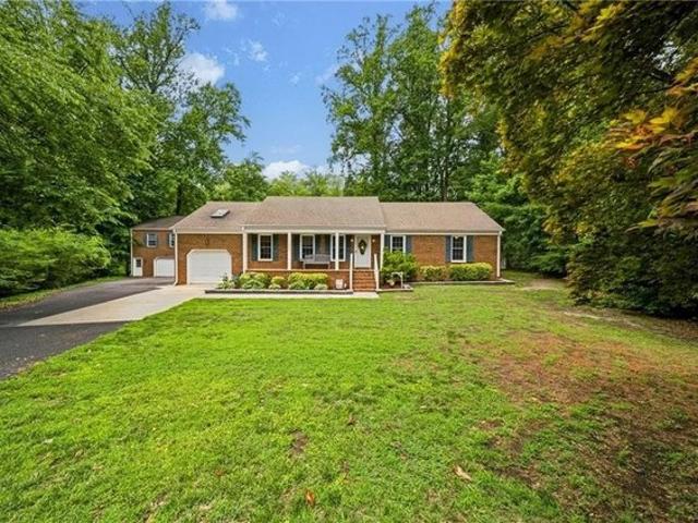 1345 Oak Ridge Dr, Chesapeake, VA 23322