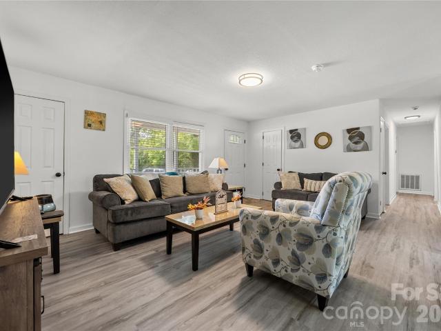 1345 Old Salisbury Road