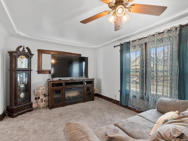 1345 Annie Ct