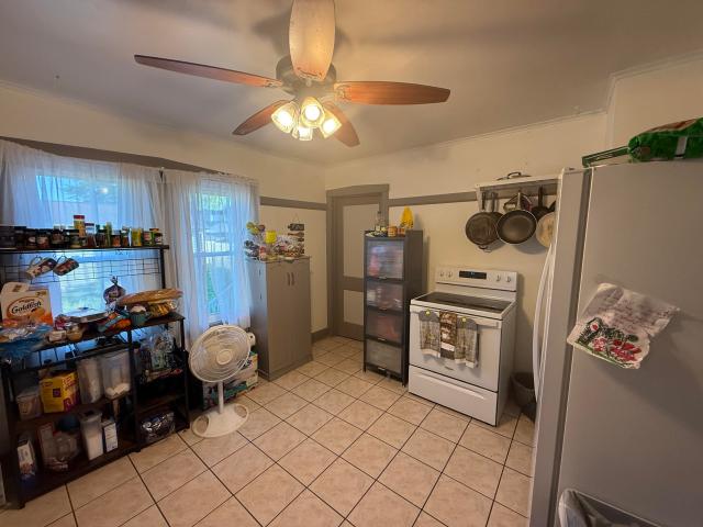 1345 Annie Ct