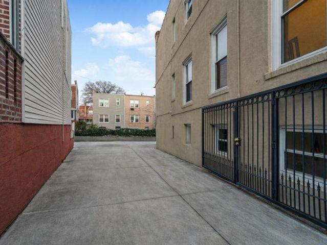 1345 East 38th Street | Compass
