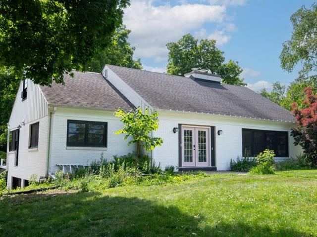 1345 Hickory Hill Ln, Brookfield, WI 53045