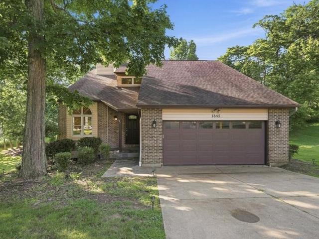 1345 Ray Lynn Dr, Lawrenceburg, IN 47025