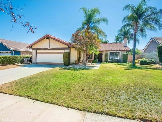 1345 Sandia St, Corona, CA 92882