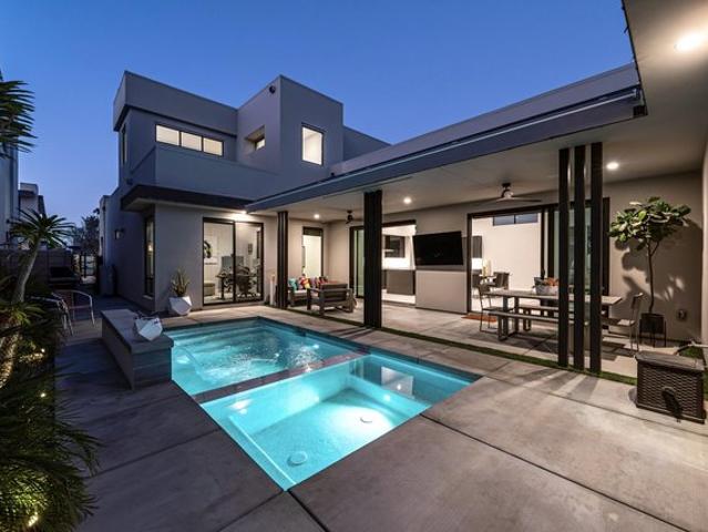 1345 Vue Pl, Palm Springs, CA 92262