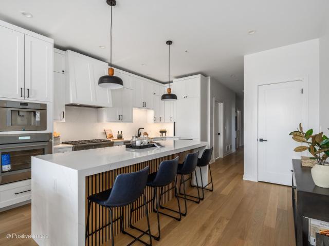 1345 W Grand Avenue # 3S