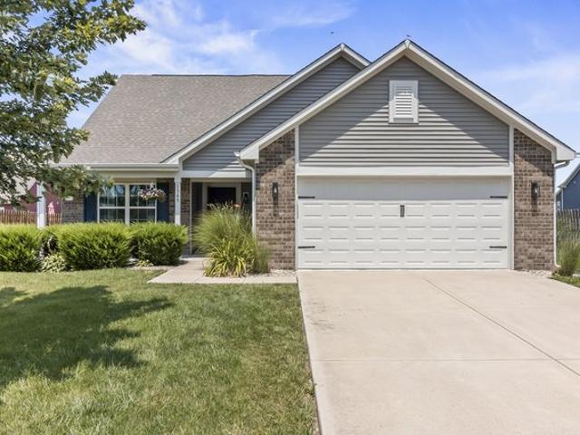 1345 W Jade Dr, Fortville, IN 46040
