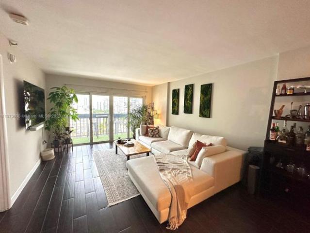 1345 West Ave #1002, Miami Beach, FL 33139
