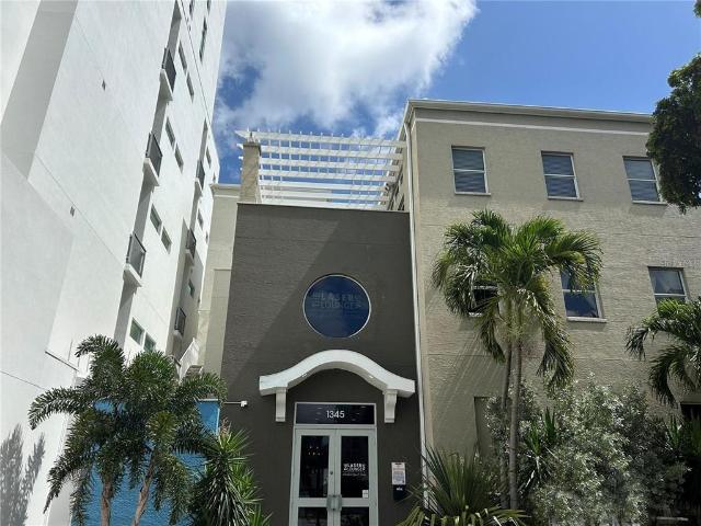 1345 2nd St, Unit C, Sarasota, FL 34236 | MLS #A4618 | Compass