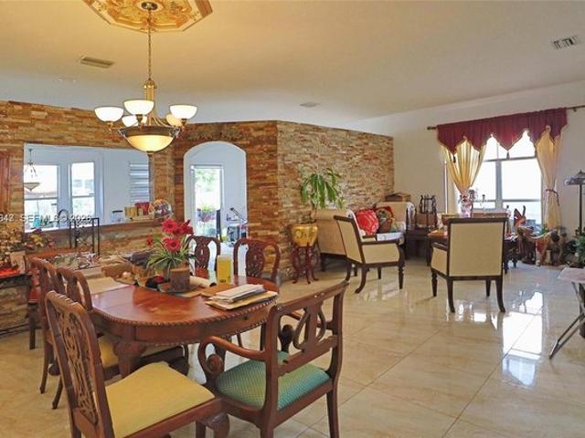 13463 SW 27th St, Miramar, FL 33027