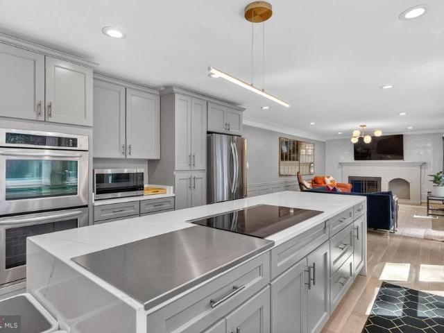 13464 Point Pleasant Drive