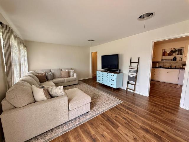 1346 Hillcrest Dr, Graham, TX 76450 | MLS #21257