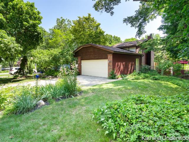 1346 Rosewood Avenue
