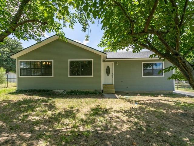 1346 S Reno Rd, Reno, TX 76082