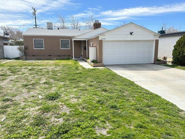 1346 W Ivyton St, Lancaster, CA 93534