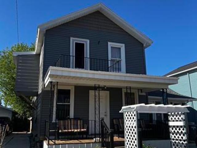1346A Carl Ave