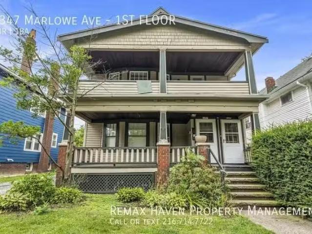 1347 Marlowe Ave DN, Lakewood Spacious 2 bed 1 bath multi f.