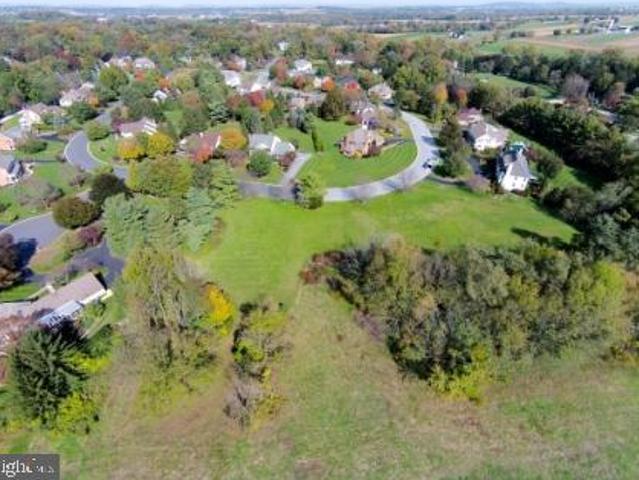 1347 Beaconfield Lane