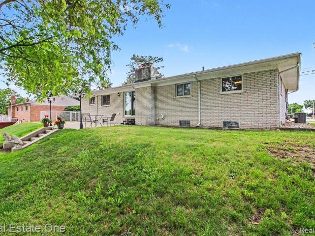 1347 E Square Lake Road