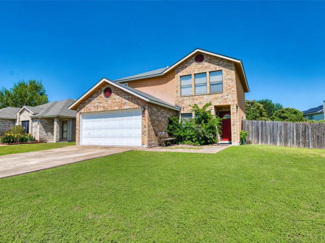 1347 Lakeside Loop