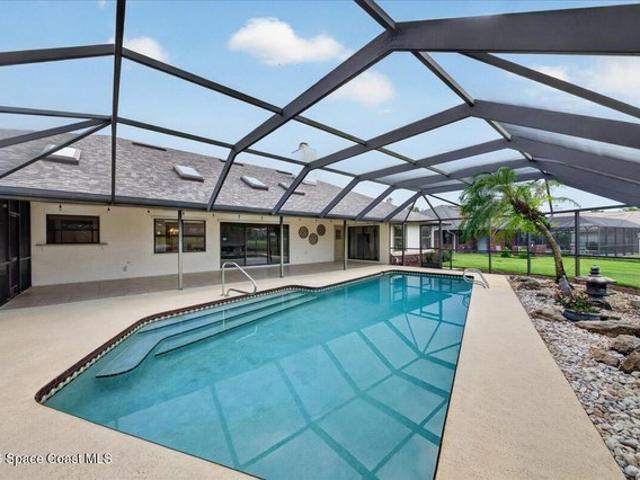 1347 Silver Lake Dr, Melbourne, FL 32940