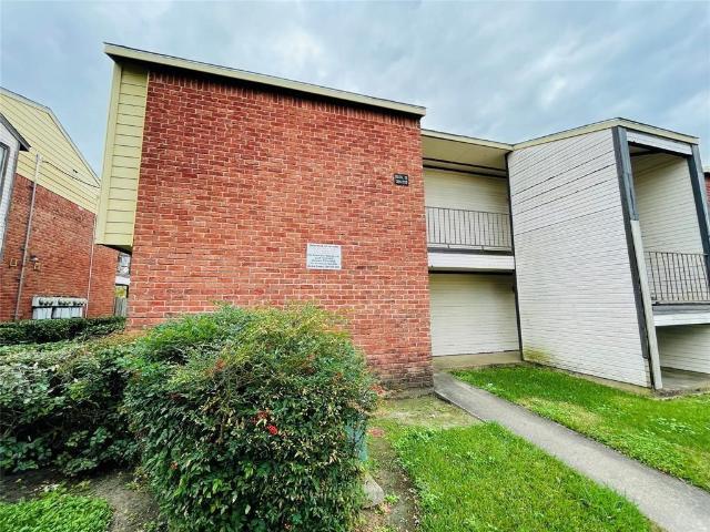 13480 S Thorntree Dr, Unit 1004, Houston, TX 77015 | MLS #64613