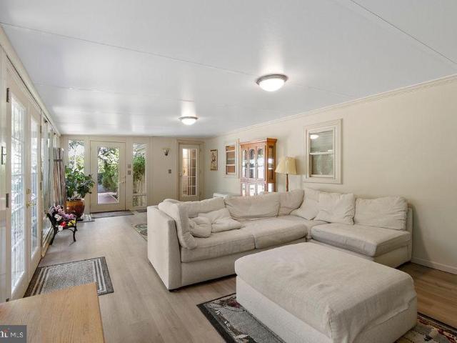 1348 Carpenters Point Road