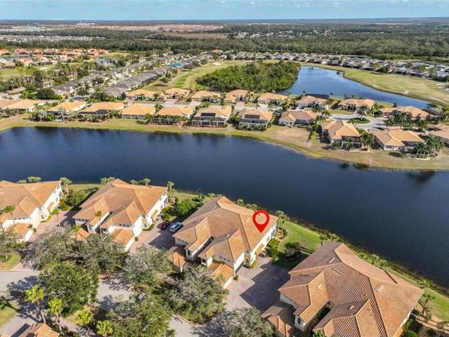1348 Emerald Dunes Dr, Sun City Center, FL 33573