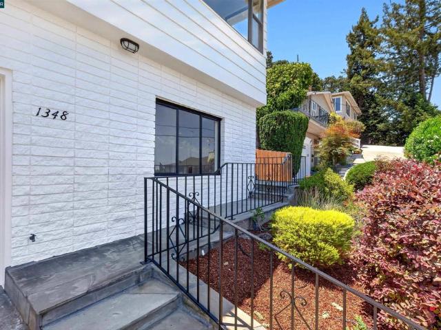 1348 Paloma Ave