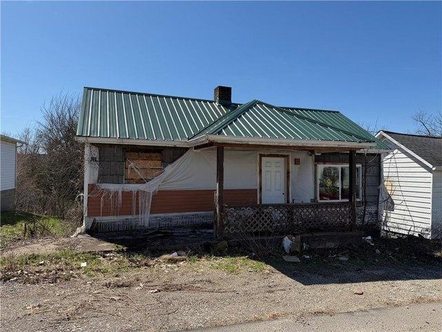 1348 Paradise Ave, Belle Vernon, PA 15012