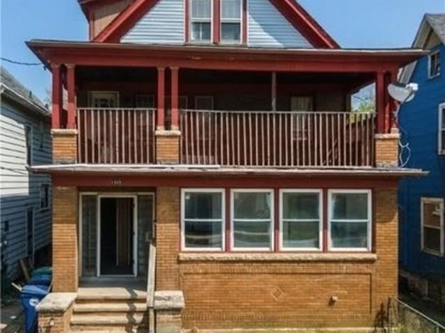 1348 Pierce Ave, Niagara Falls, NY 14301