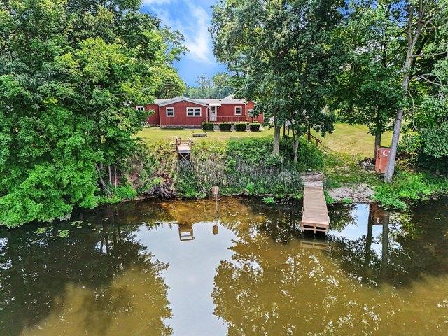 13492 Riverside Dr, Constantine, MI 49042