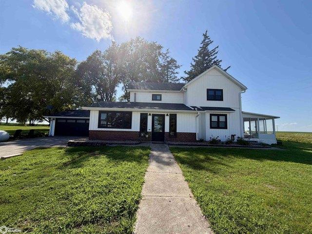 13498 Westbrook St, Ackley, IA 50604
