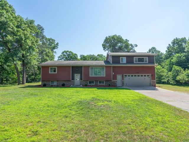 13498 Meredith Dr, Baxter, MN 56425