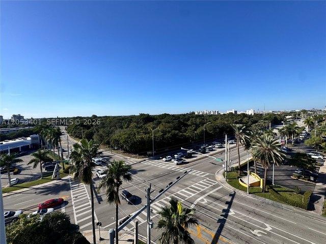 13499 Biscayne Blvd Apt 703, North Miami, FL 33181