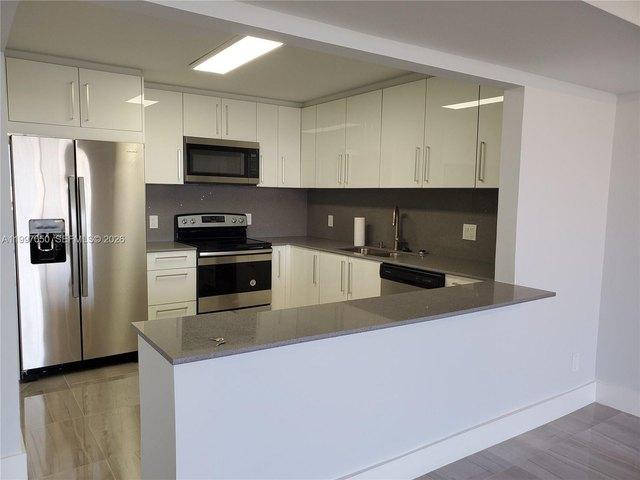 13499 Biscayne Blvd Apt 1105, North Miami, FL 33181