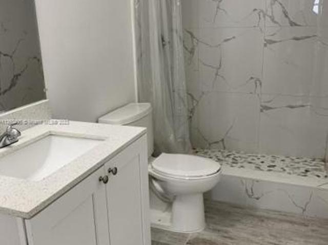 13499 Biscayne Blvd #1212, North Miami, FL 33181