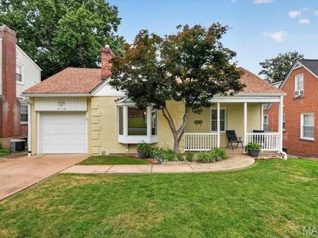 1349 Andrew Dr, Glendale, MO 63122