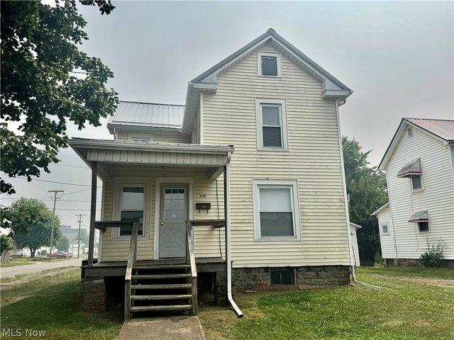 1349 E Main St, Coshocton, OH 43812
