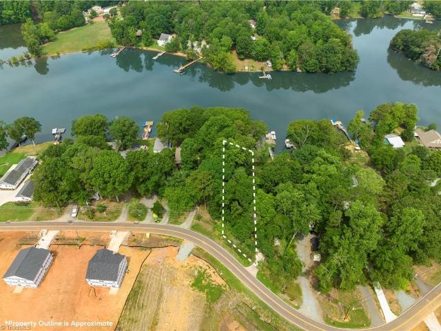 1349 Hickory Point Drive