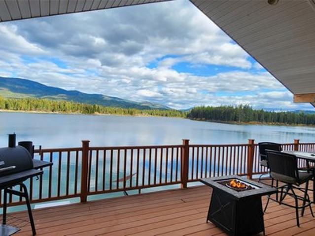 1349 Lakeshore Dr, Libby, MT 59923