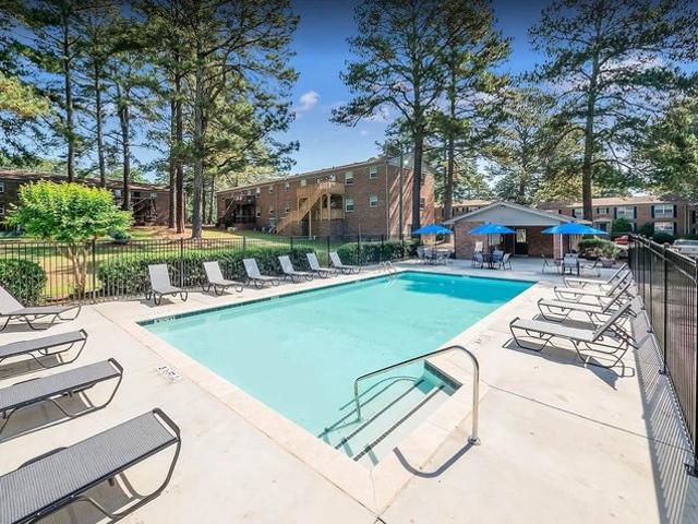 1349 Redmond Cir NW, Rome, GA 30165