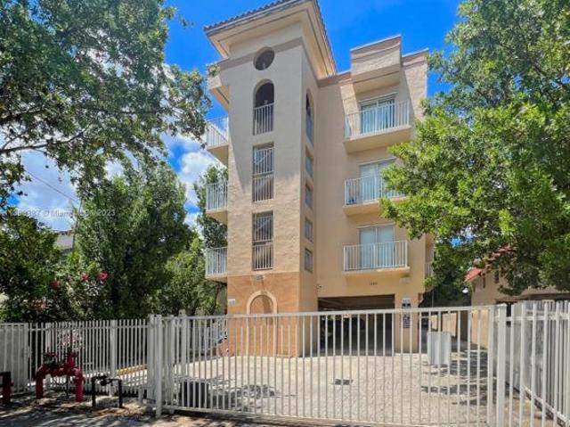 1349 3 St SW #5, Miami, FL 33135