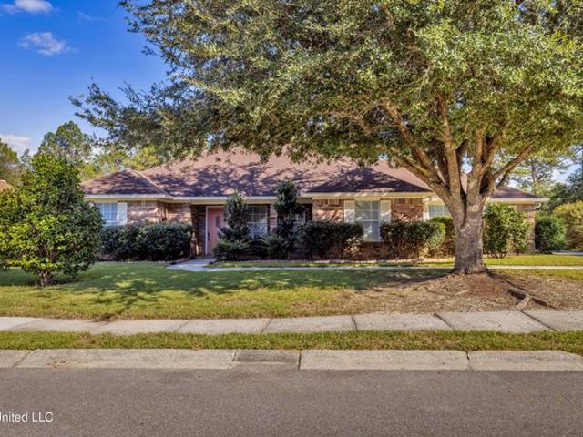13400 Tara Hills Dr, Gulfport, MS 39503