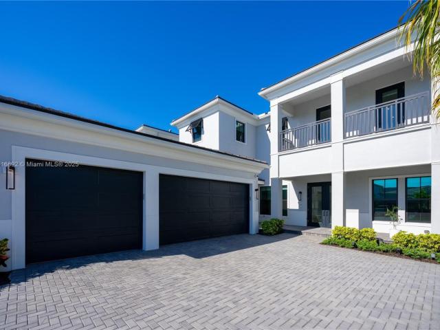 13402 Artisan Cir, Palm Beach Gardens, FL