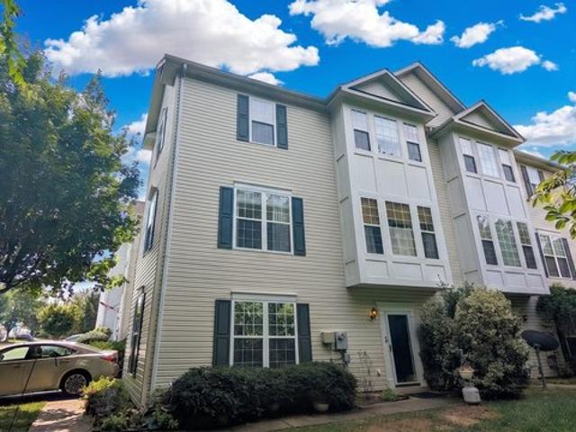 13407 Cleeve Hill Ct, Herndon, VA 20171