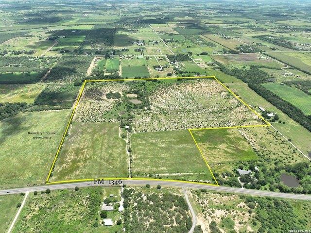 13407 FM 1346, Saint Hedwig, TX 78152