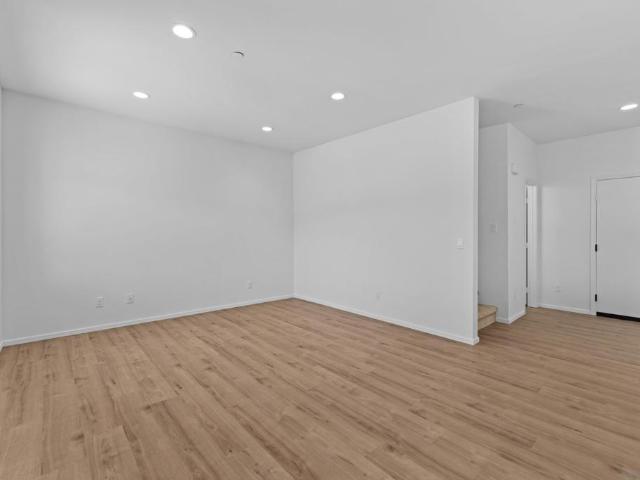 13404 Wagon Lane