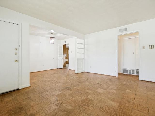 13404 Glenside Drive