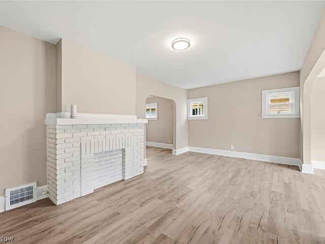 13405 Thornhurst
